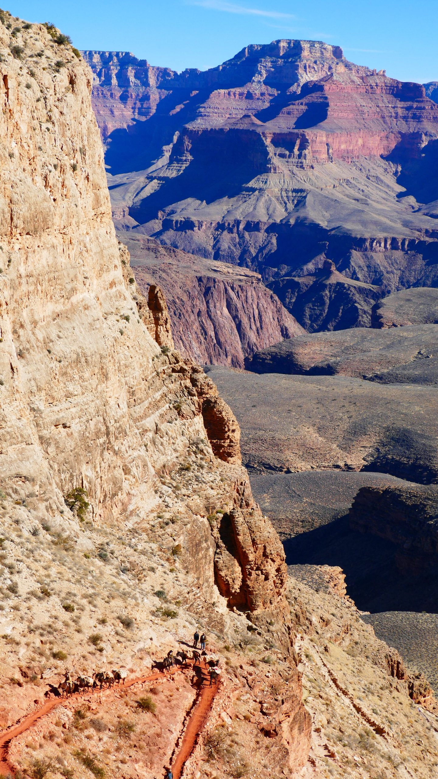 ¡Una aventura inolvidable! El emocionante trekking en el Gran Cañón de ...